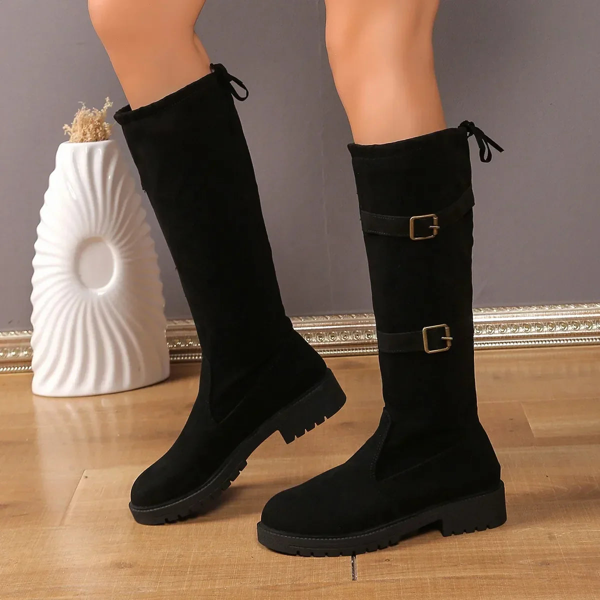 Isla Buckled Lace-Up Knee-High Boots | Lug Sole Boots – Vila Mora
